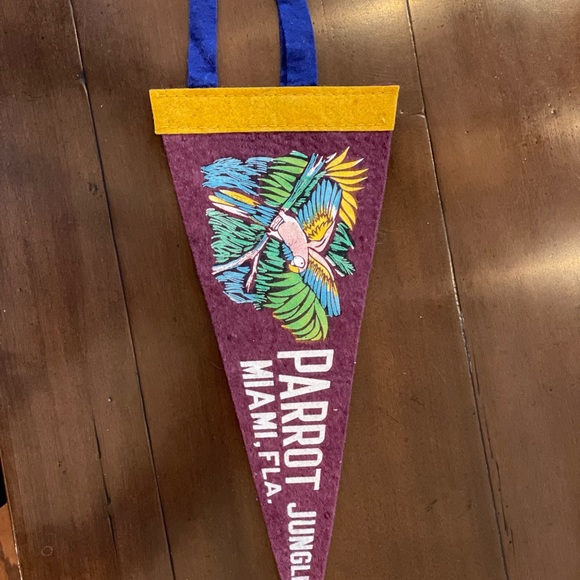 Accents | Vintage Parrot Jungle Miami Fla 11 Felt Pendant | Poshmark